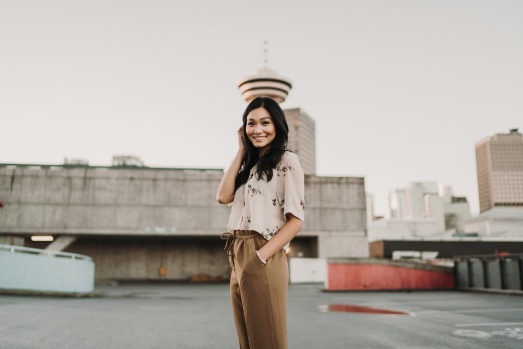 How to Style Paper Bag Waist Pants - With Michelle